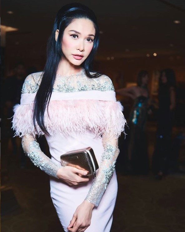 Usia Sudah 49 Tahun, Nasha Aziz Dipuji 'Maintain' Cantik Dan Muda